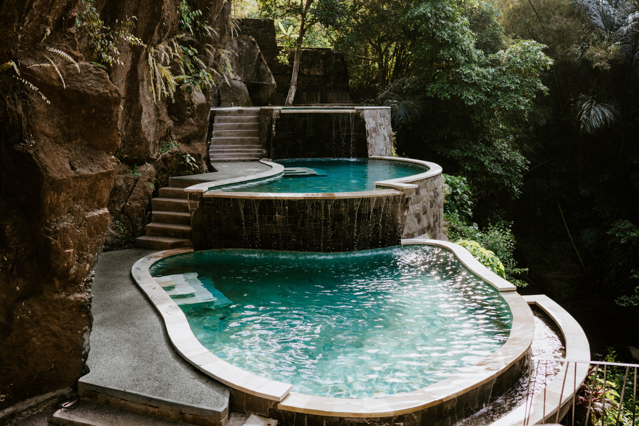 EXPLORING THE BEST SWIMMING POOL DESIGN AT THE JUNGLE CLUB UBUD ...