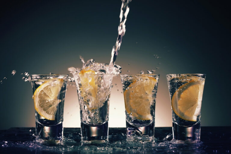 Apa Itu Vodka? Pengertian, Jenis, dan Cara Menikmatinya
